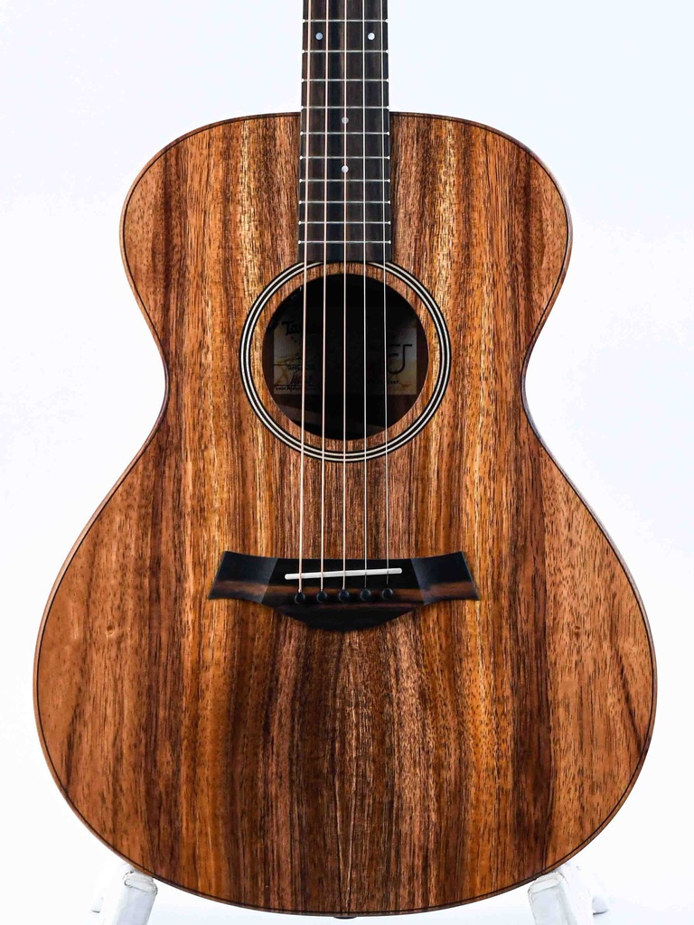 Taylor Jacob Collier Signature Model 5 String | The Fellowship of Acoustics